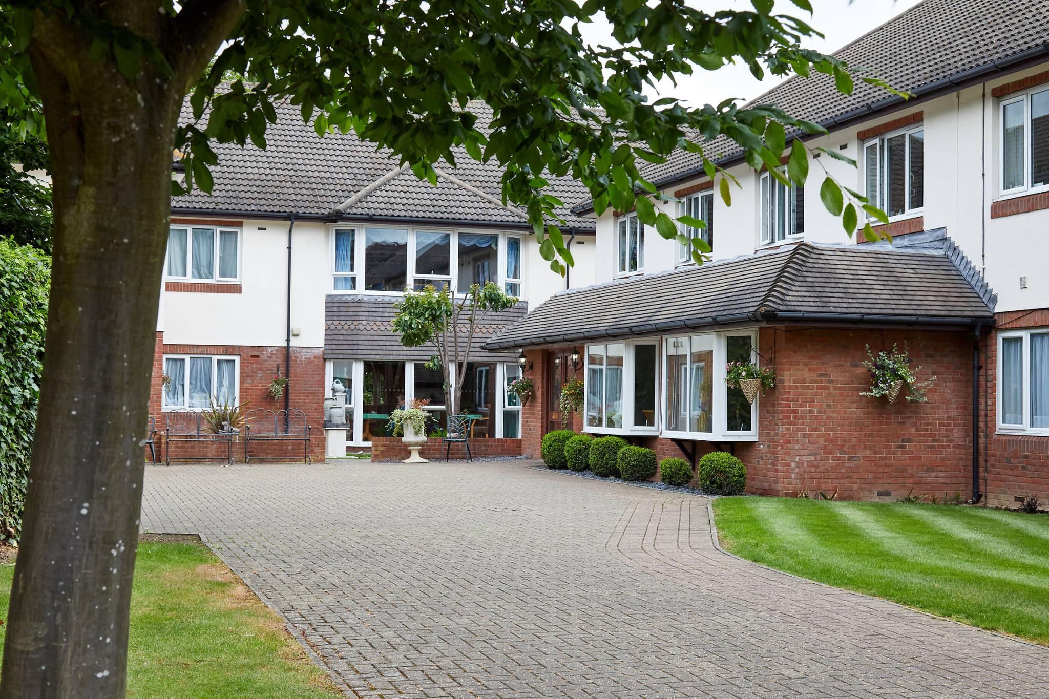 Windmill Manor Care Home - Oxted, Surrey | Barchester Healthcare
