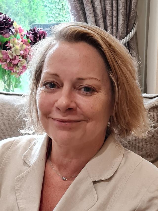 Peony Court Care Home in Park Hill, Croydon | Barchester Healthcare